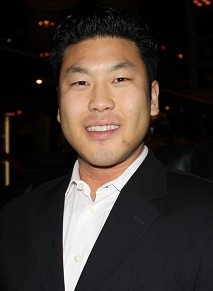 cropped-roy-kim-speaker-pic.jpg – Roy Kim on Azure and AI